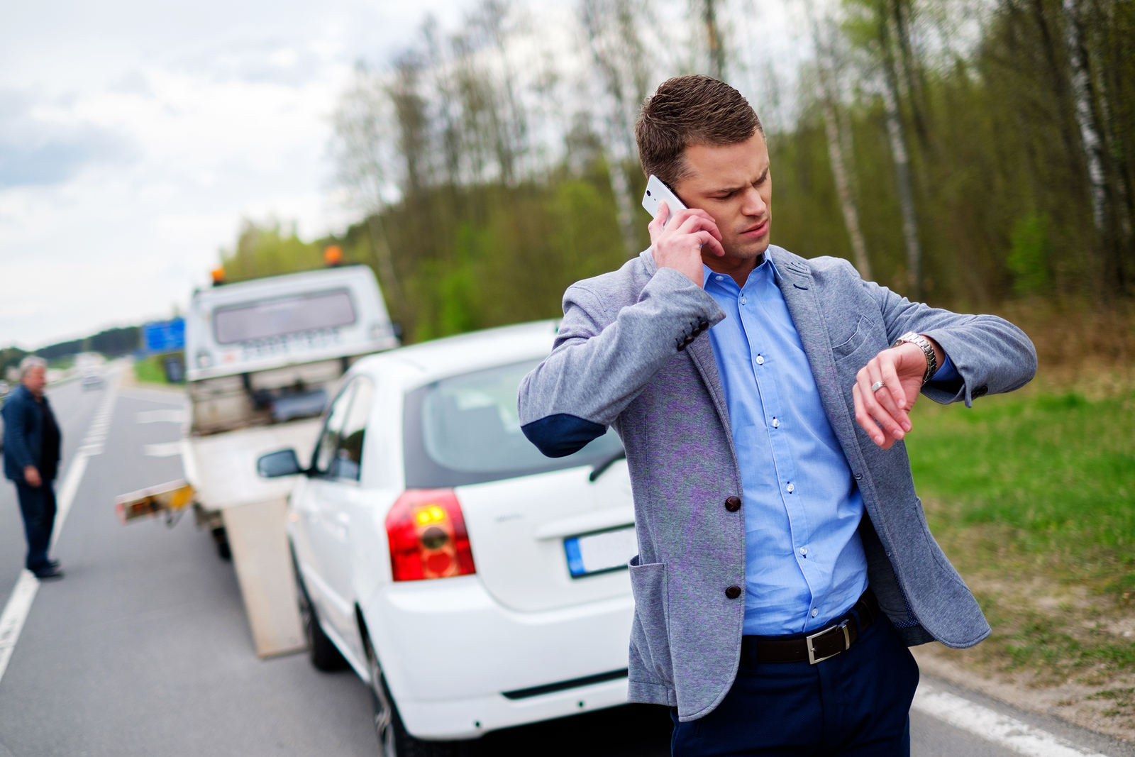 Interacting with A Tow Truck Operator: A Guide to Proper Etiquette